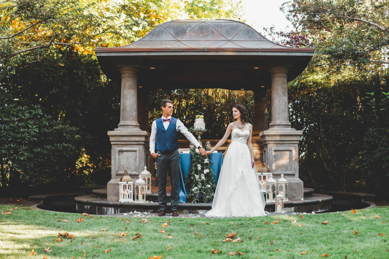 English Inn Wedding Infused with Fall Colours on Vancouver Island