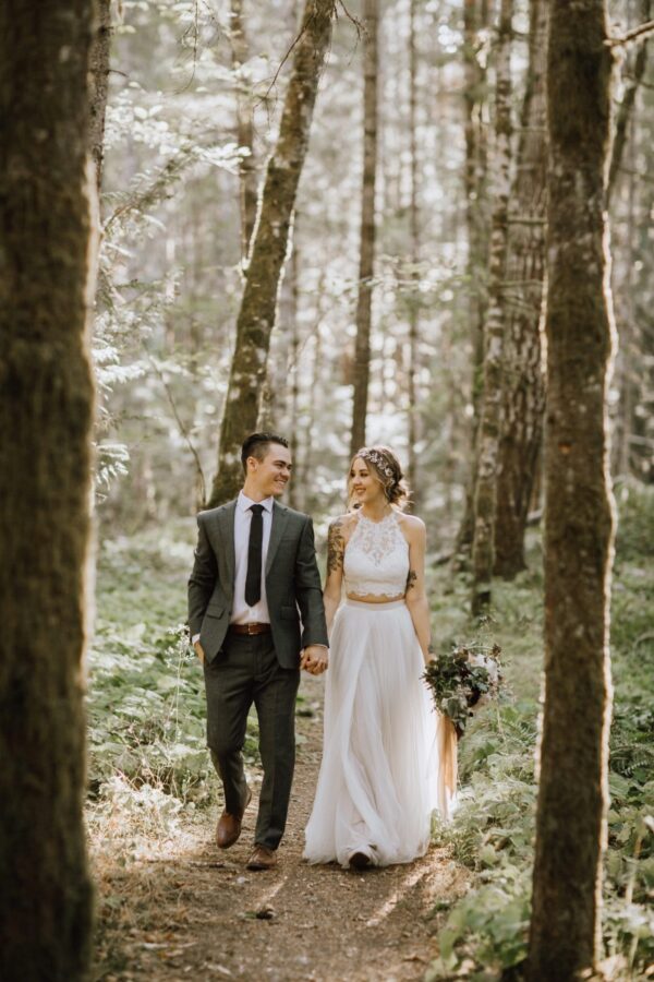 The West Coast Wedding of Taylor & Sheldon on the Lake