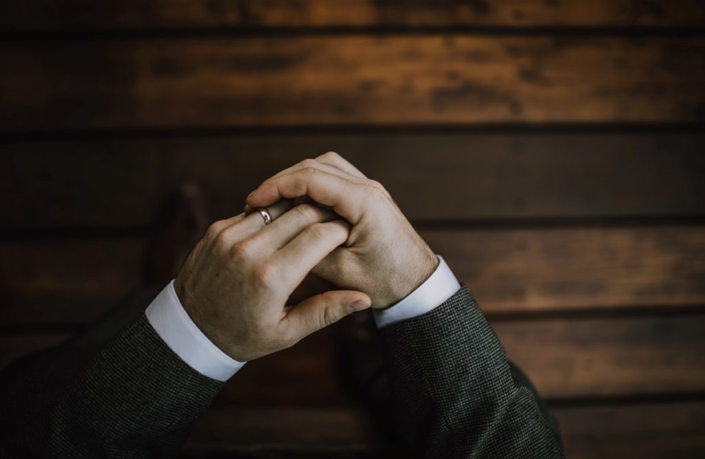 The West Coast Wedding of Taylor & Sheldon on the Lake