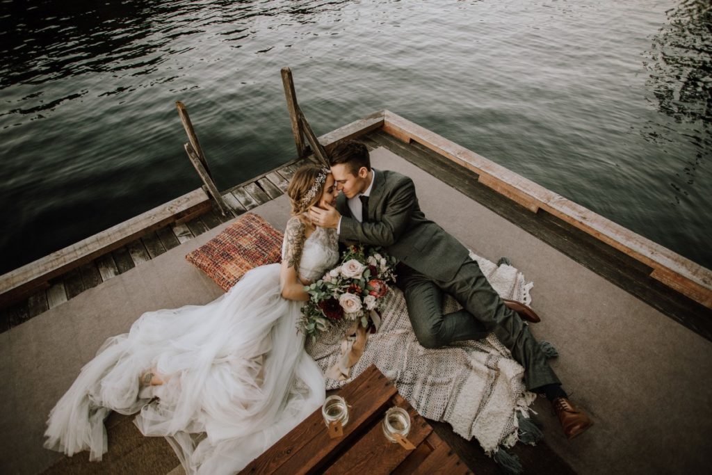 The West Coast Wedding of Taylor & Sheldon on the Lake