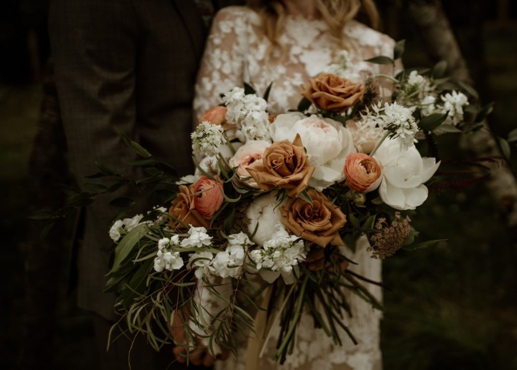 Rustic Romance on Vancouver Island | West Coast Weddings